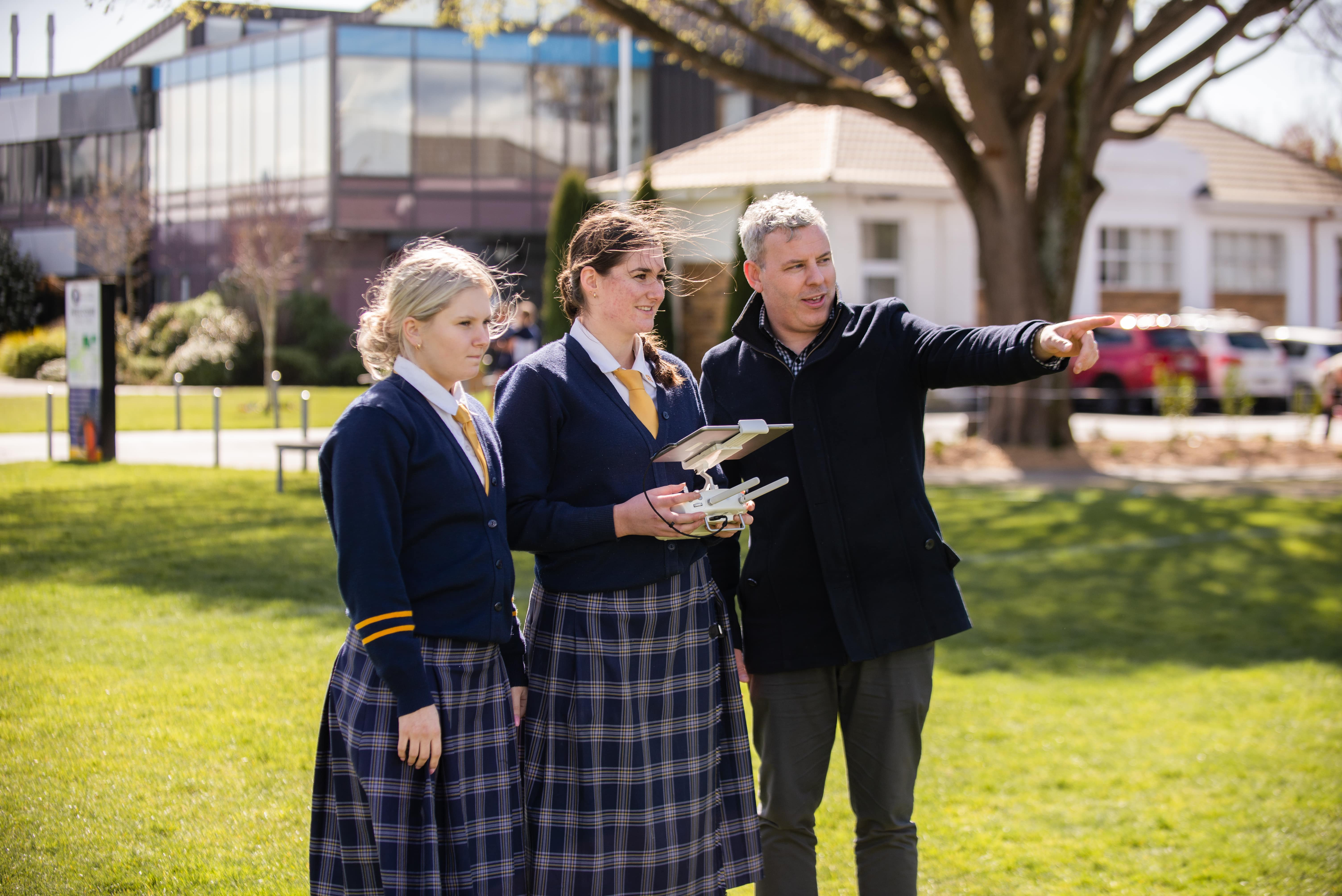 High school's new tech programme targets innovation and ...